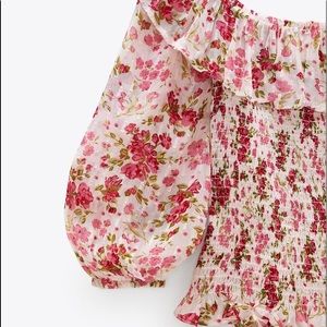 Zara | Tops | Zara Floral Printed Croptop Ruffledsmocked Fabric | Poshmark
